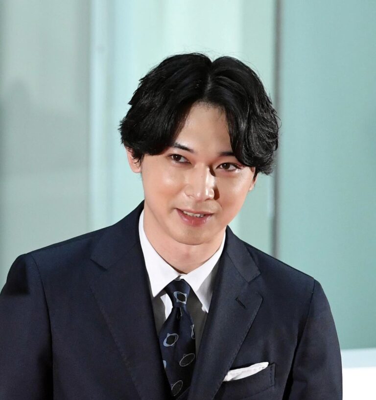 ポケモンZAの新CMが話題 吉沢亮、池田エライザが夜のミアレシティ冒険 – emogram[エモグラム]