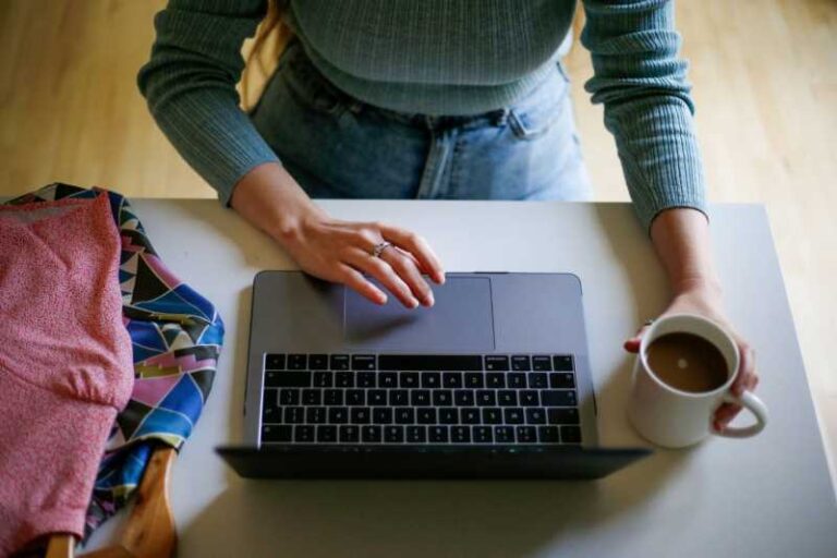 【たまに編集部】ライター紹介をしてみる – emogram[エモグラム]