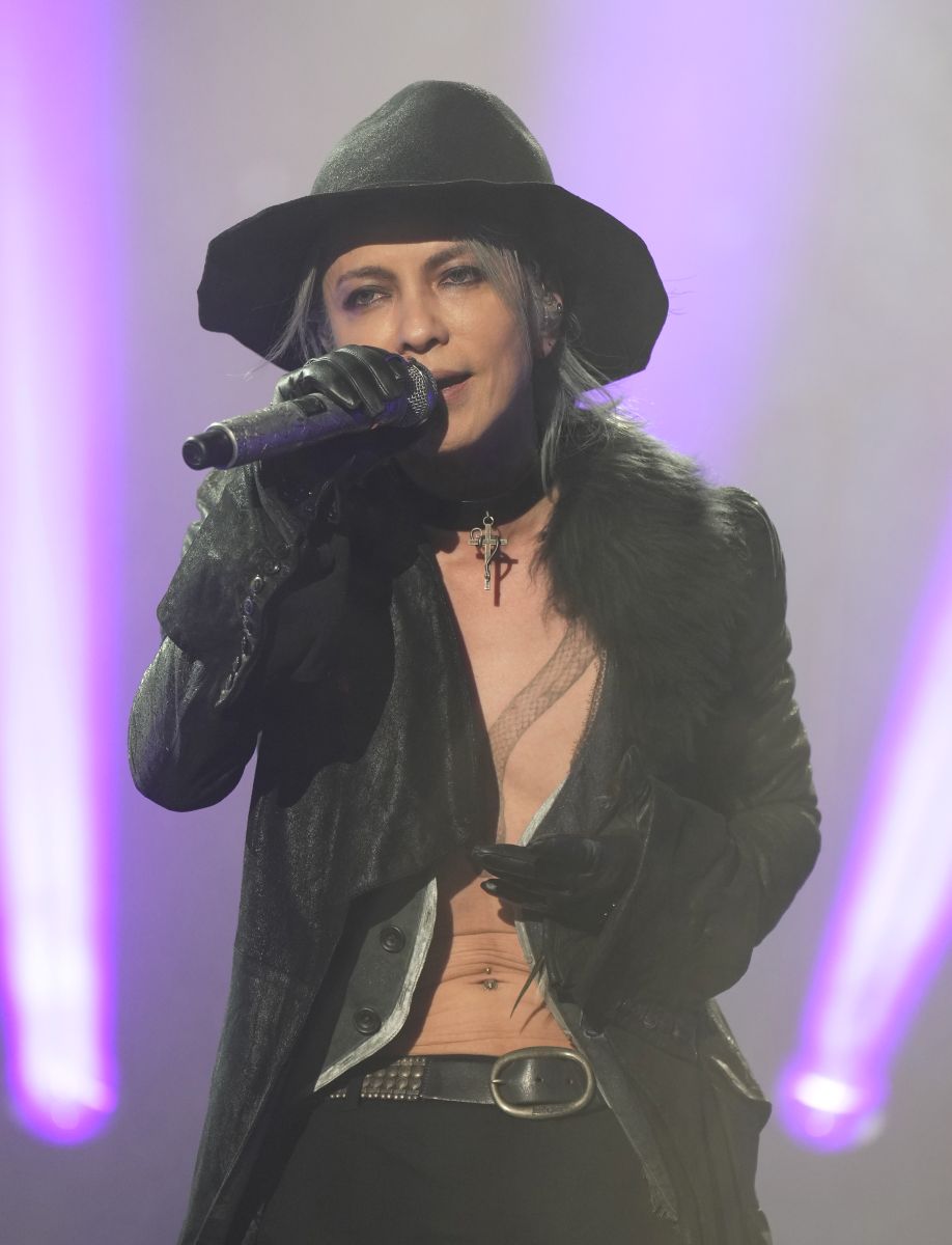 HYDE、ライブに来られないファンへの温かい一言にSNS涙 – emogram[エモグラム]