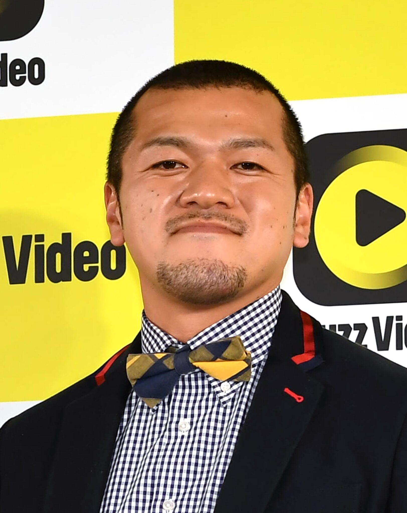 カミナリ・竹内まなぶ、「アメトーーク!」ロケ中に右足アキレス腱断裂 SNS「誰も悪くない」 – emogram[エモグラム]