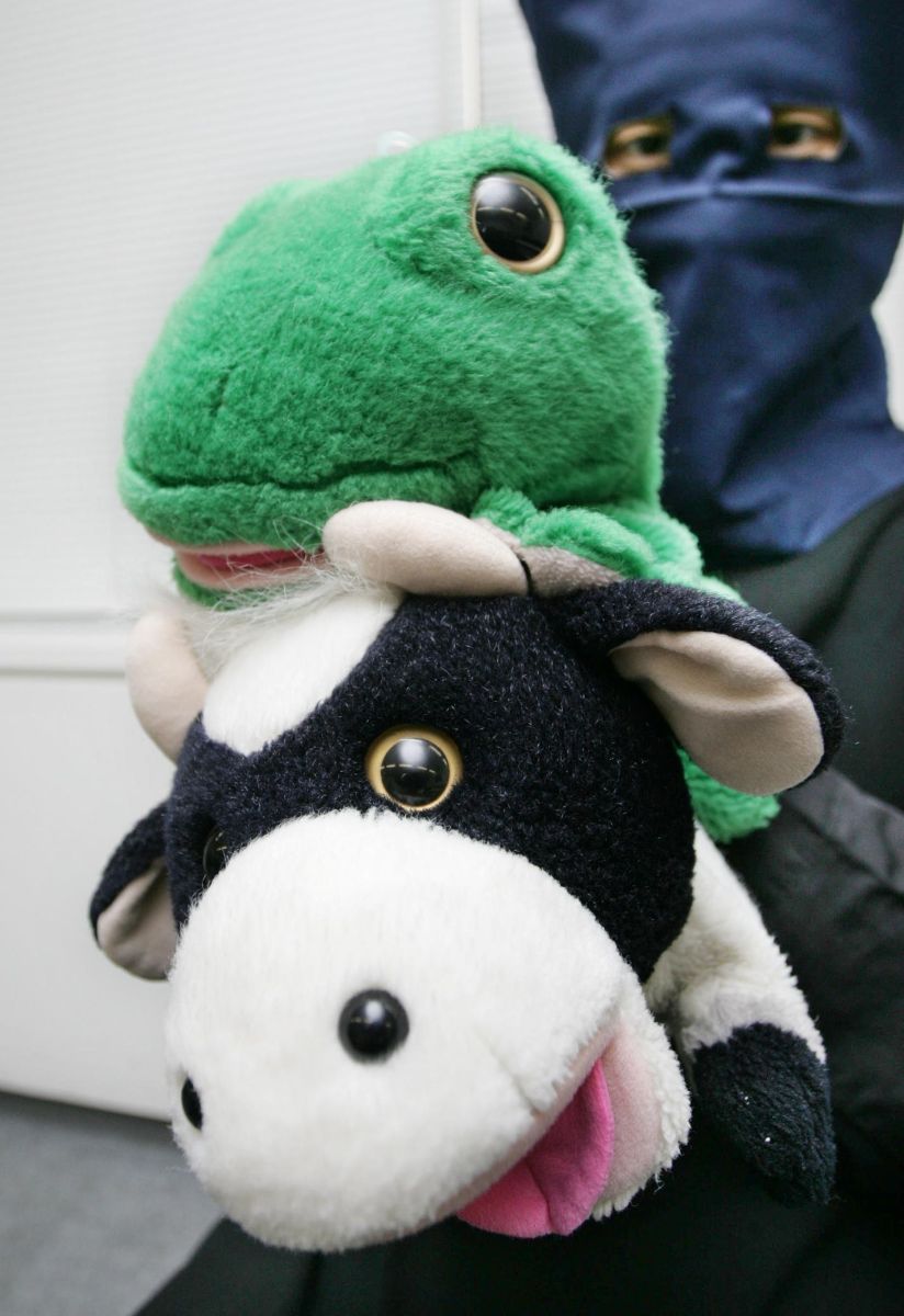 パペットマペットがそばの日祝う うしくんの姿が「面白い」と反響 – emogram[エモグラム]