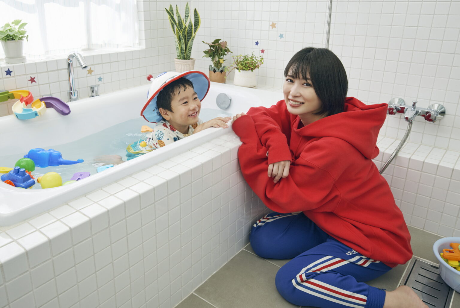 志田未来、「14才の母」以来連ドラ主演で20年ぶりの母親役に「未来さん以外ない素敵な配役」 – emogram[エモグラム]