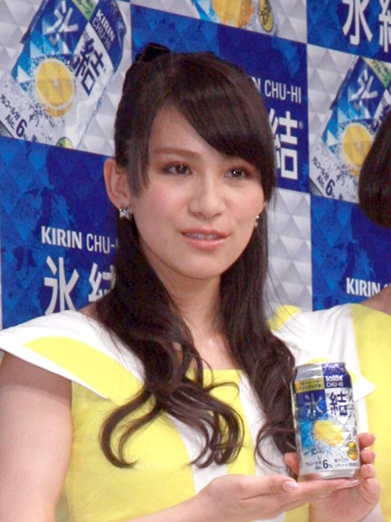 Perfumeあ～ちゃん結婚発表、SNS「夢を追いかけて頑張り続けて女性としての幸せも叶える姿。素敵です」 – emogram[エモグラム]